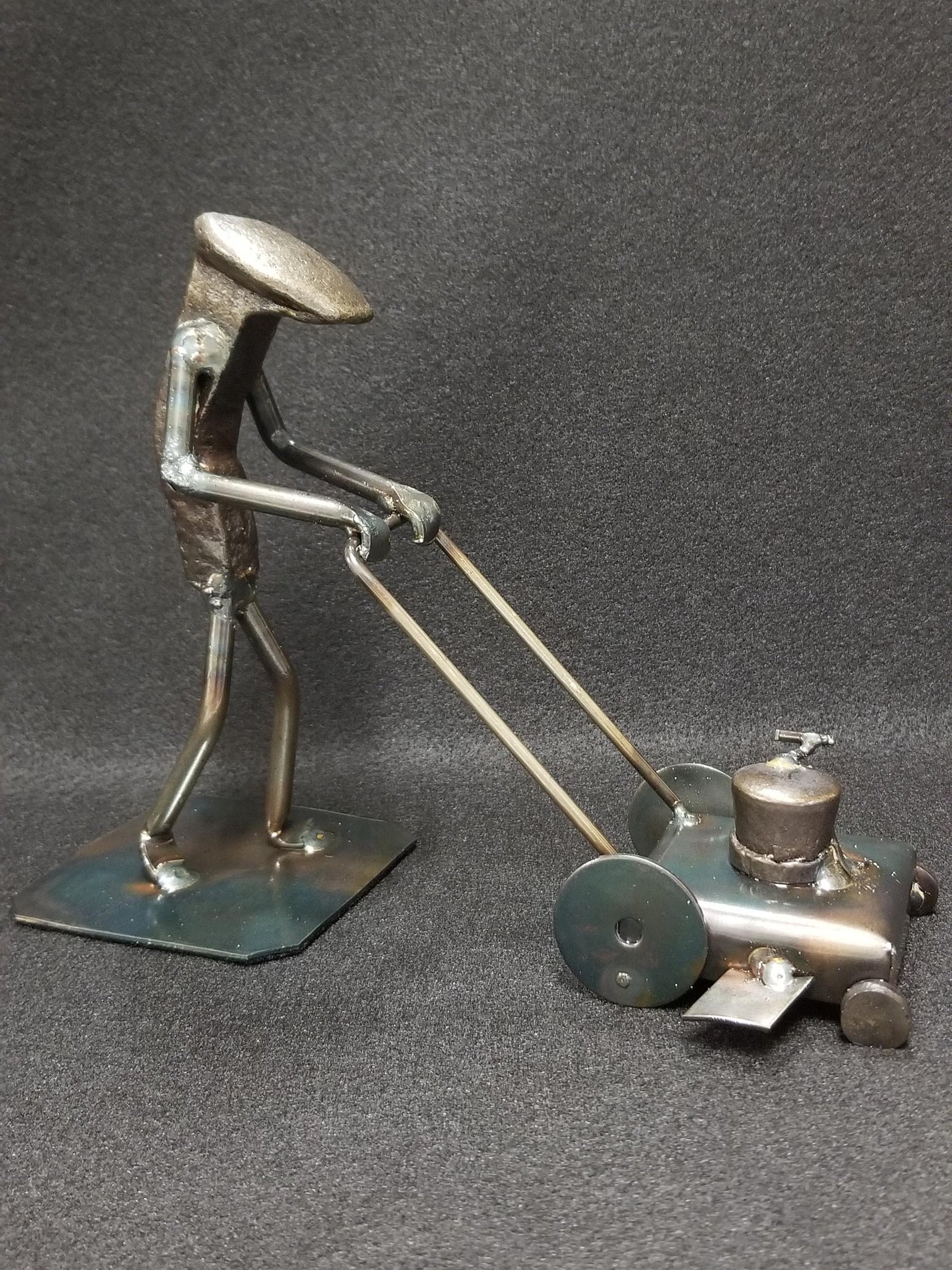 Yard Work Railroad Spike Sculpture – Roland Metal Art